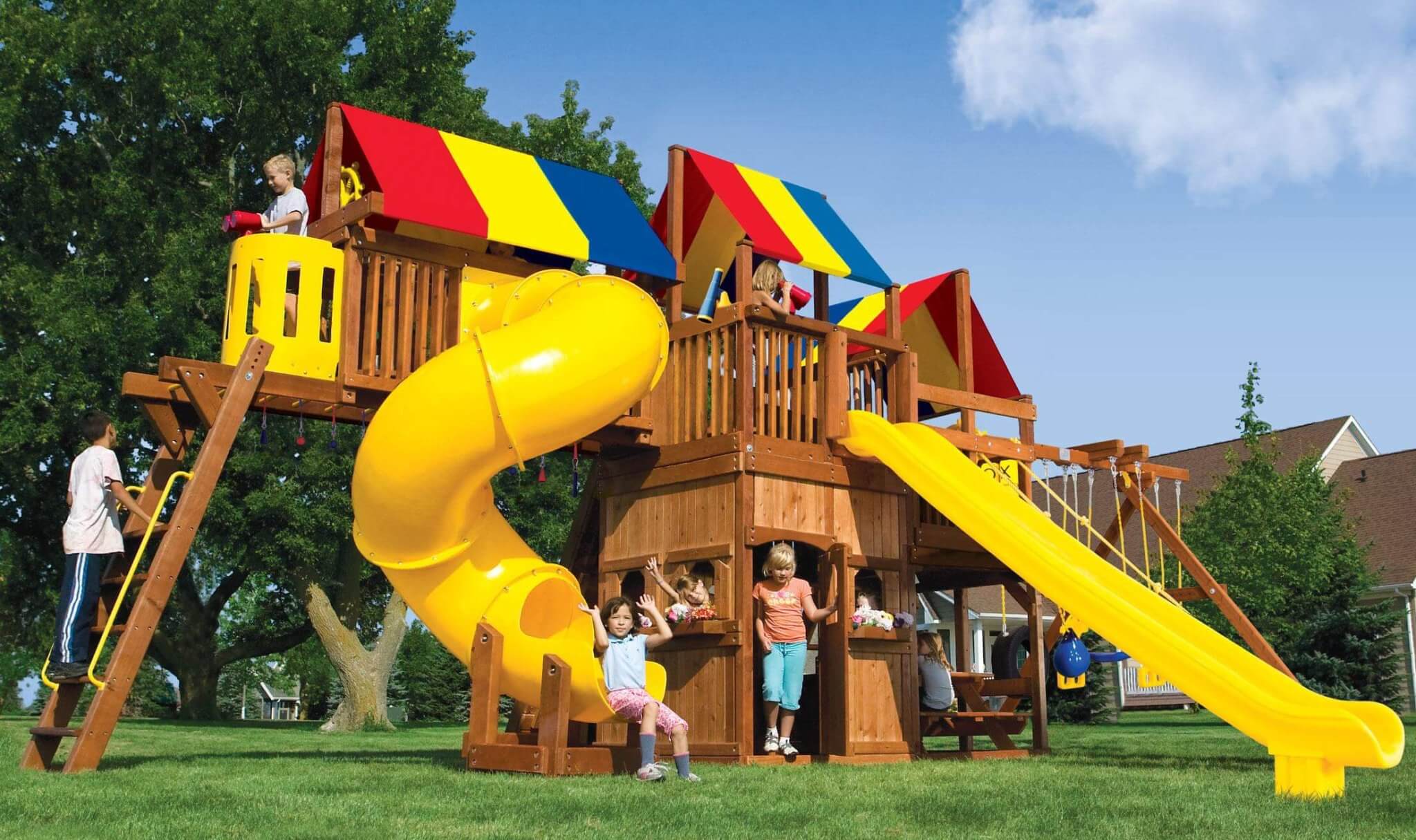 Backyard Fort & Playhouse Designs | Rainbow Play